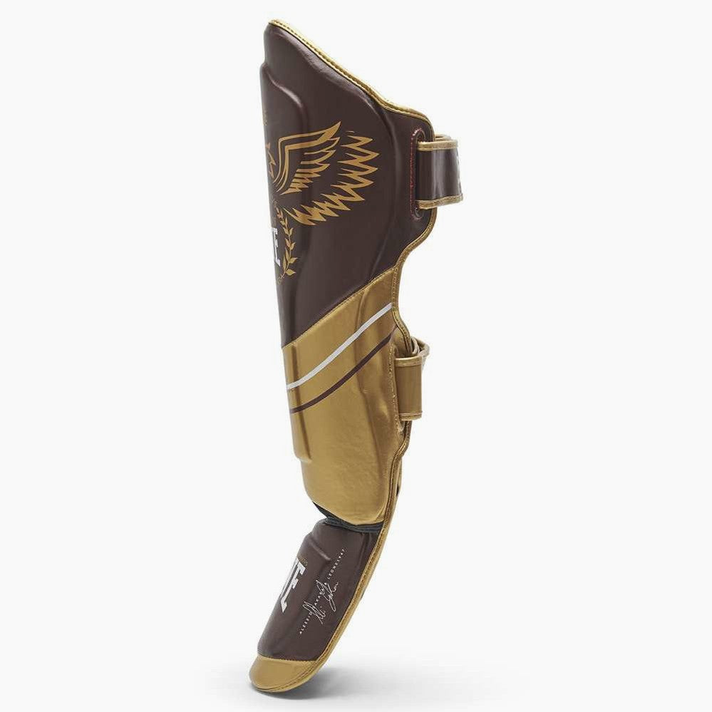 shinguards Leone Legionarivs Alessio Sakara PT152 with foot guards ...