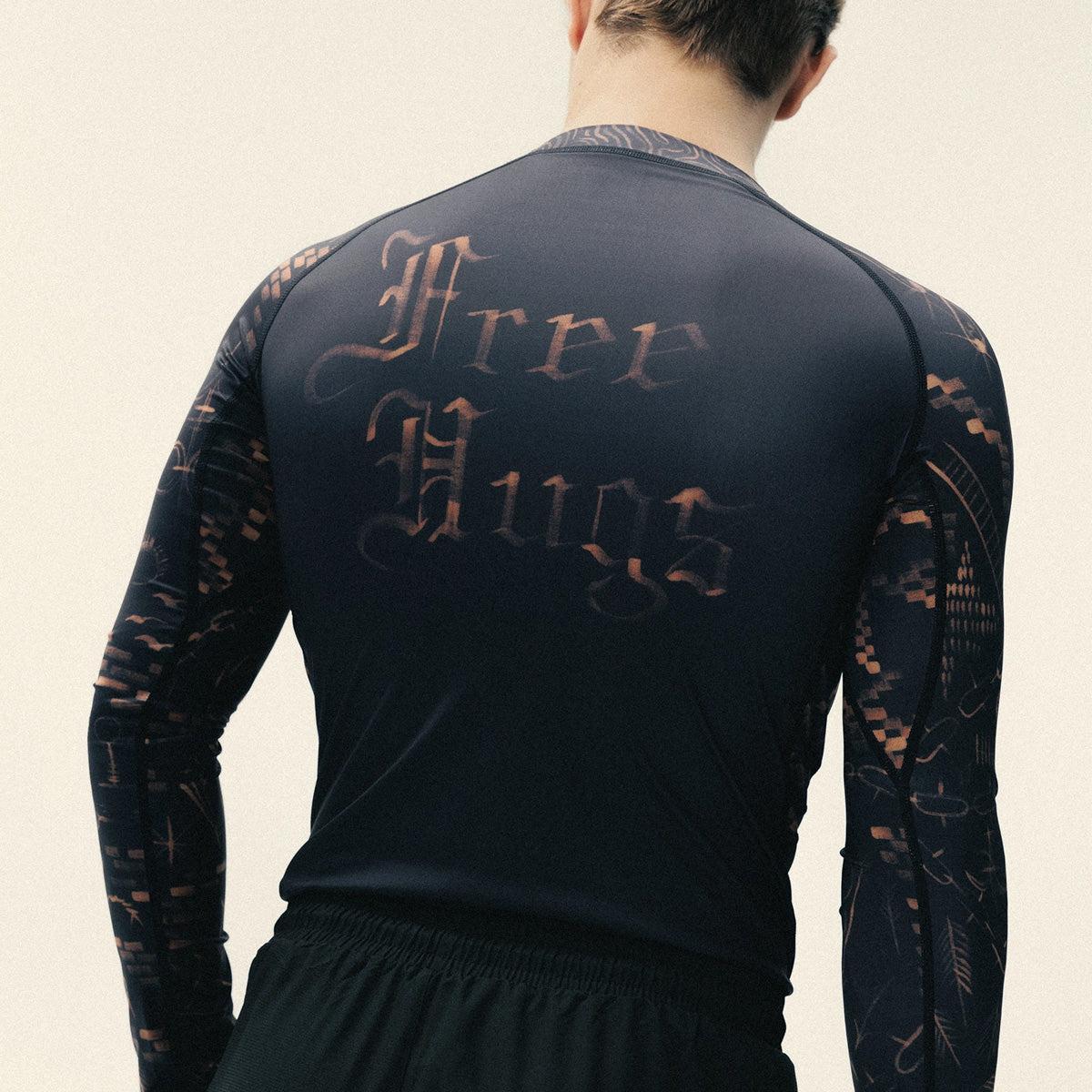 Rashguard Manto Free Hugs long sleeves - CombatArena.net – Combat Arena